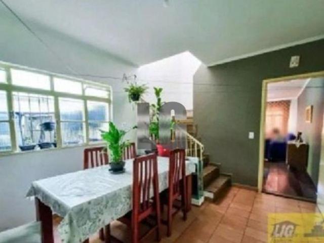 Sobrado de 110m² com 3 dormitorios sendo 1 suite e 2 vagas no Butanta SP