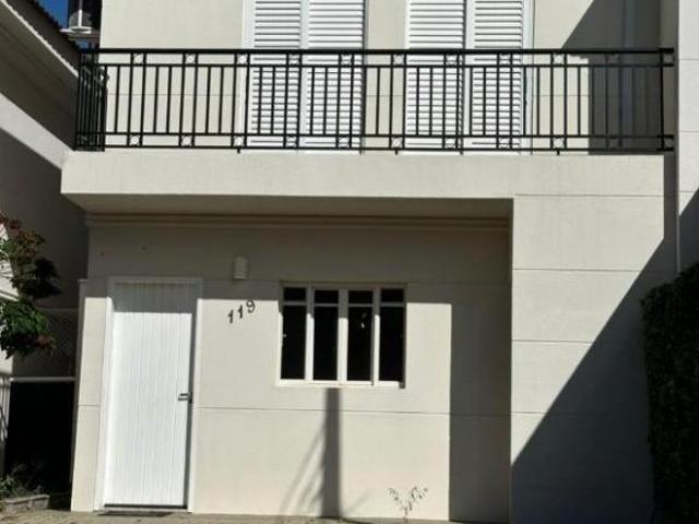 Sobrado de 110m² com 3 quartos e espaço gourmet a venda no Residencial Thina Jardim Carolina Jund