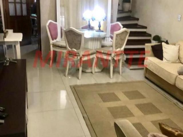 Sobrado de 119m² com 2 quartos
