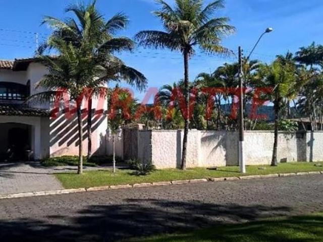 Sobrado de 1200m² com 5 quartos