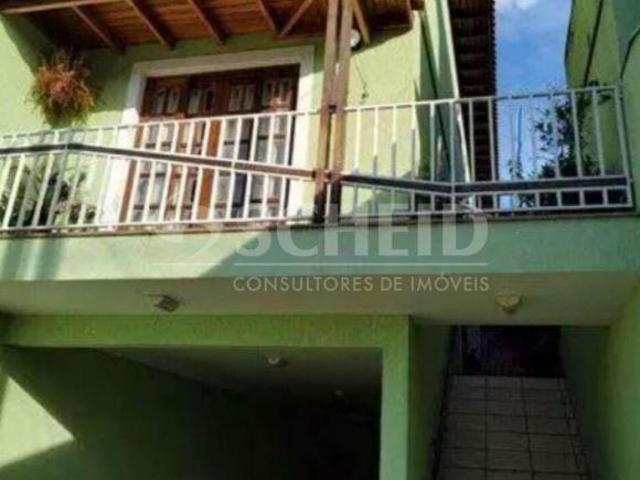 Sobrado de 120 mts, 3 dormitórios sendo 3 suítes, 4 vagas no jardim consórcio