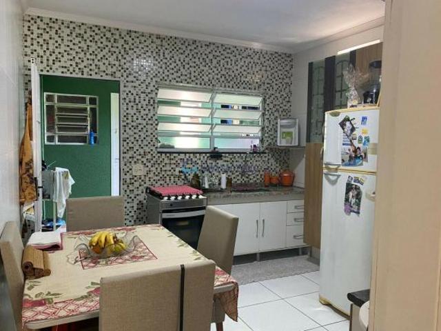 Sobrado de 124m², 3 dormitórios, 1 suíte, 2 vagas