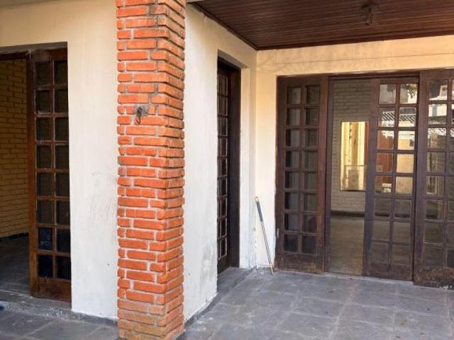 Sobrado de 125 m² com 3 quartos à venda
