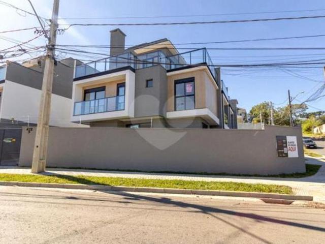Sobrado de 128m² a venda no Pilarzinho