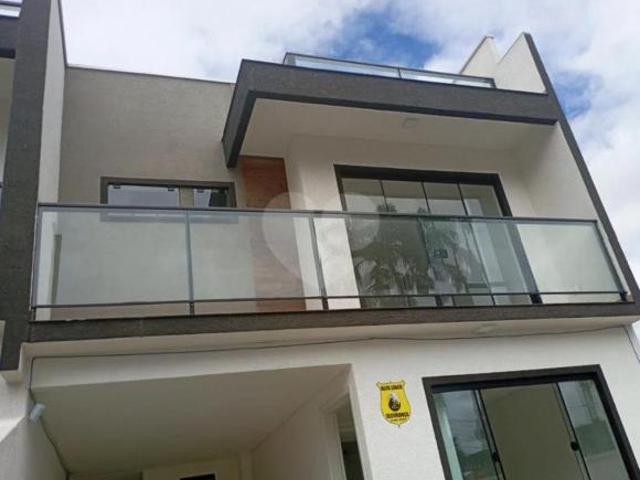 Sobrado de 130m² a venda no Portão