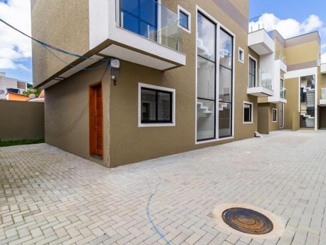 Sobrado de 134 m² com 3 quartos à venda em Uberaba
