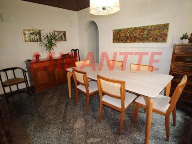 Sobrado de 136m² com 2 quartos