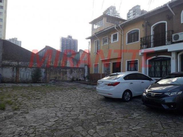 Sobrado de 1.2m² com 7 quartos