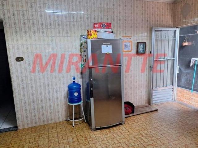 Sobrado de 1.75m² com 4 quartos