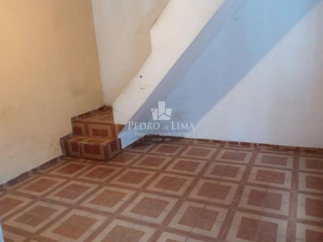 Sobrado de 1 dormitório, sem vaga, 40 m² em travessa na Penha