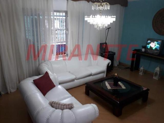 Sobrado de 240m² com 2 quartos