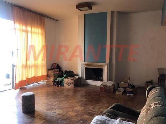 Sobrado de 240m² com 3 quartos