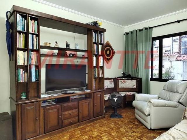 Sobrado de 240m² com 3 quartos