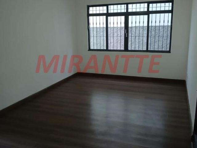 Sobrado de 240m² com 3 quartos