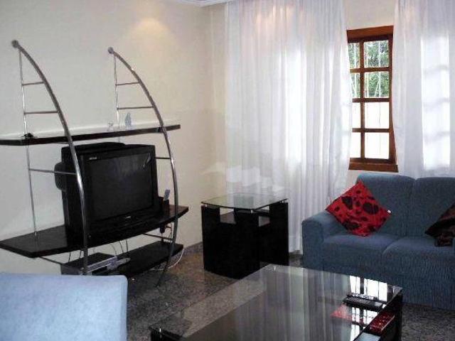 Sobrado de 240m² com 3 quartos