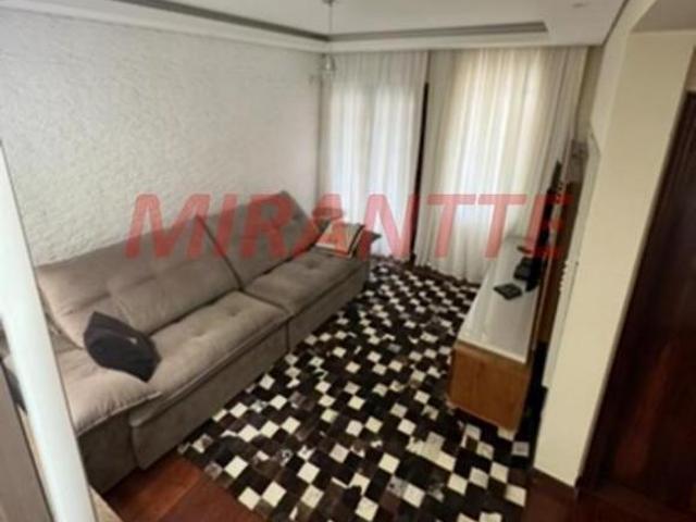 Sobrado de 240m² com 4 quartos