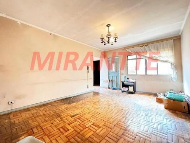 Sobrado de 242m² com 4 quartos
