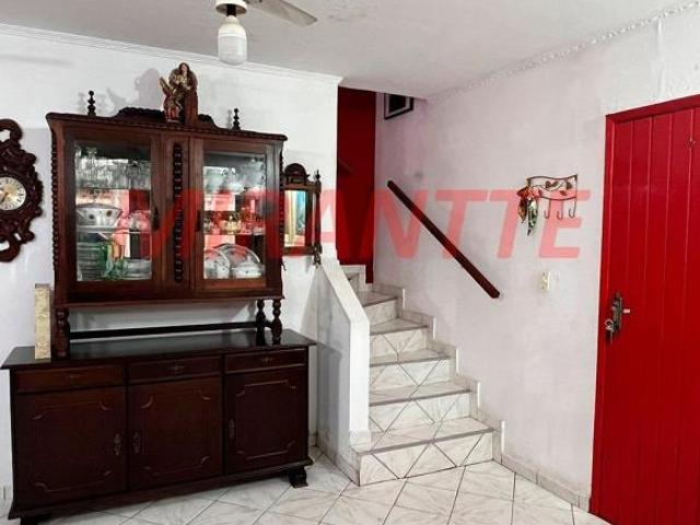 Sobrado de 247m² com 3 quartos