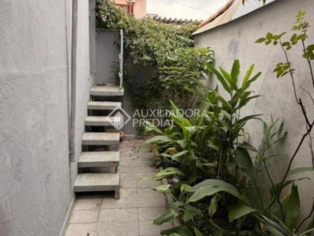 Sobrado de 246m² à venda no Jardim Progresso em Santo André