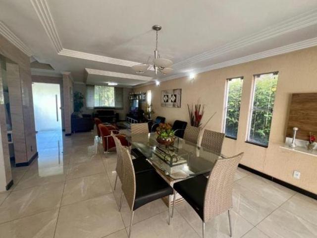Sobrado de 250 m² com 03 suítes à venda no Portal do Sol I Goiânia/GO