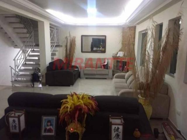 Sobrado de 250m² com 3 quartos