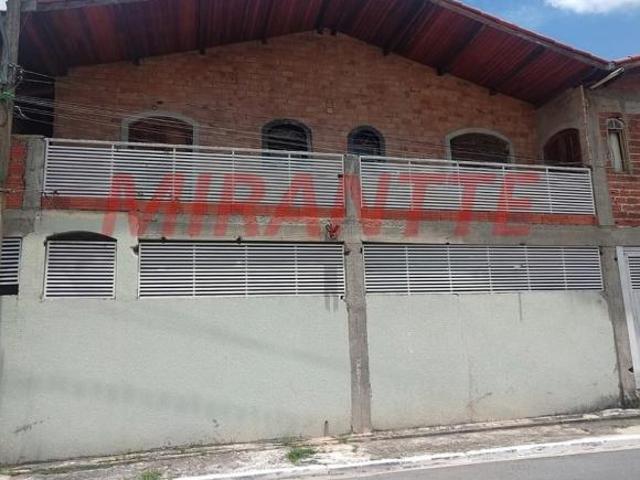 Sobrado de 250m² com 3 quartos