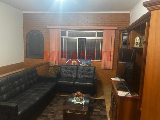 Sobrado de 250m² com 3 quartos