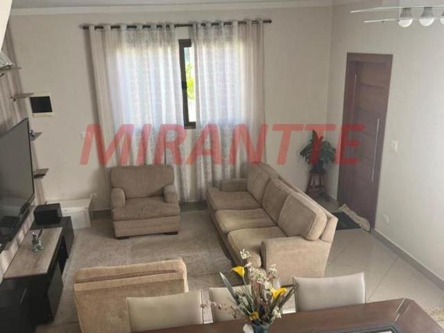 Sobrado de 250m² com 4 quartos