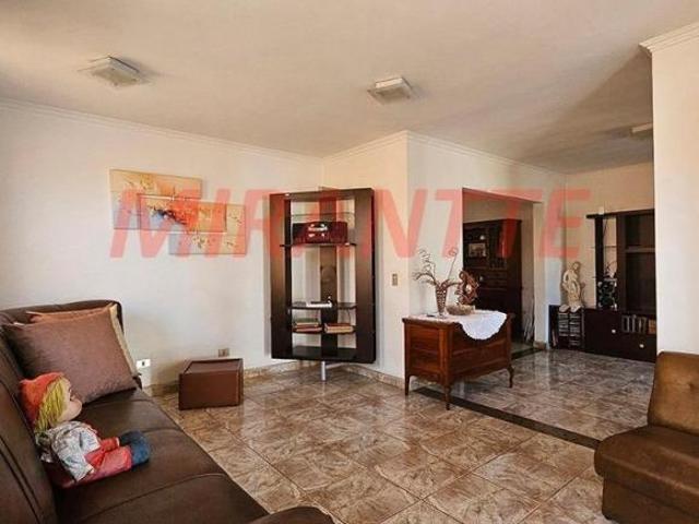 Sobrado de 250m² com 6 quartos