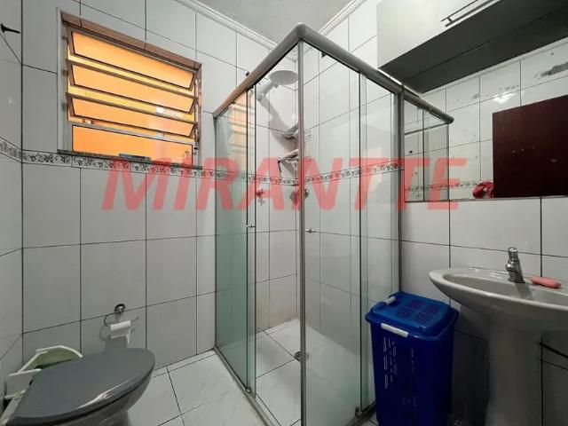 Sobrado de 250m² com 5 quartos em Vila Nivi