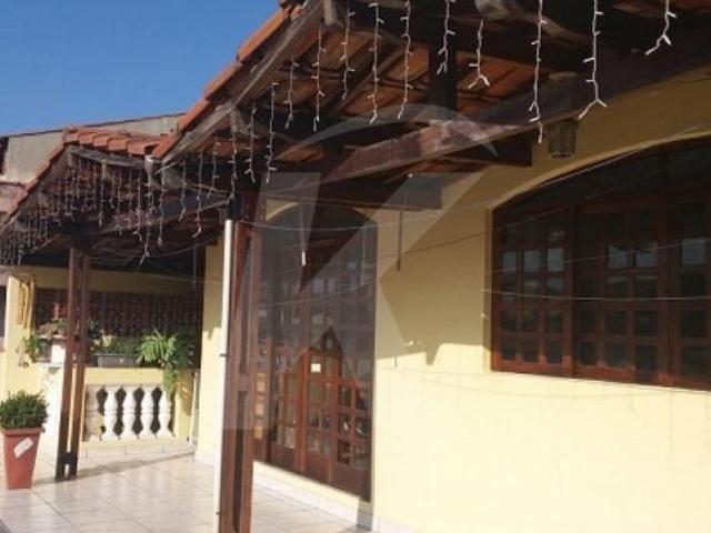 Sobrado de 252 mts², 4 quartos, 3 vagas, na Freguesia do Ó