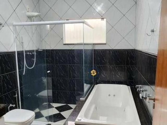 Sobrado de 254m² com 3 Suítes e Lazer Completo – Condomínio Campos do