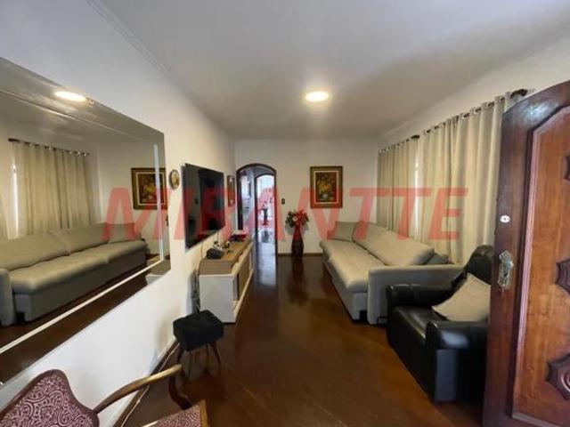 Sobrado de 255m² com 3 quartos