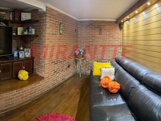 Sobrado de 259m² com 3 quartos