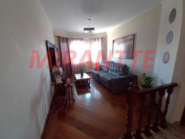 Sobrado de 263m² com 4 quartos