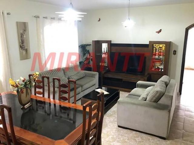 Sobrado de 260m² com 3 quartos