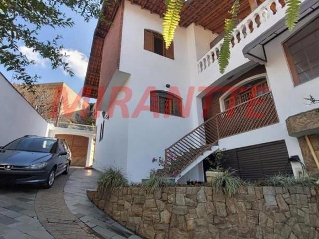 Sobrado de 260m² com 3 quartos