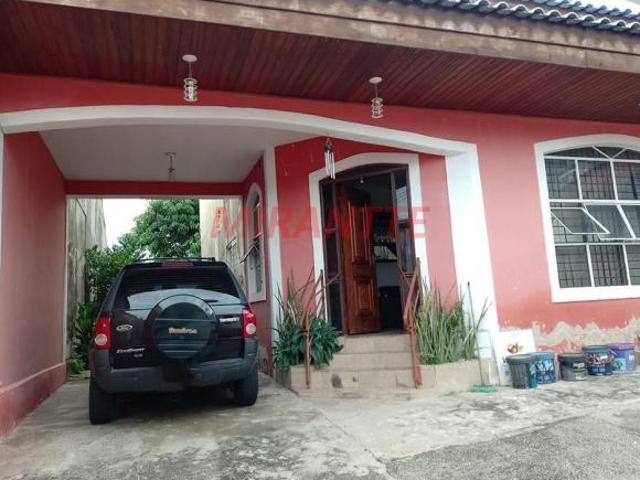 Sobrado de 260m² com 4 quartos