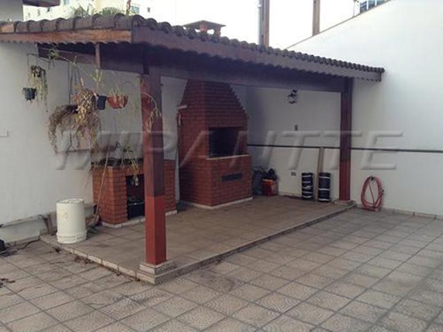 Sobrado de 260m² com 4 quartos