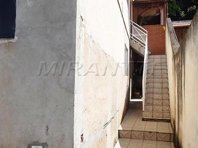 Sobrado de 262m² com 6 quartos