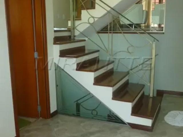 Sobrado de 267m² com 3 quartos em Jardim Virginia Bianca