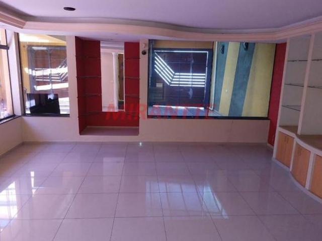 Sobrado de 264m² com 3 quartos