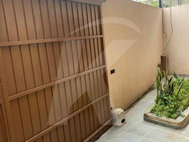 Sobrado de 272 mts², 3 quartos, 3 suítes, 8 vagas, na Freguesia do Ó