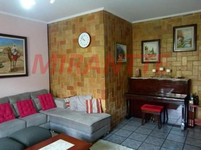 Sobrado de 275m² com 5 quartos
