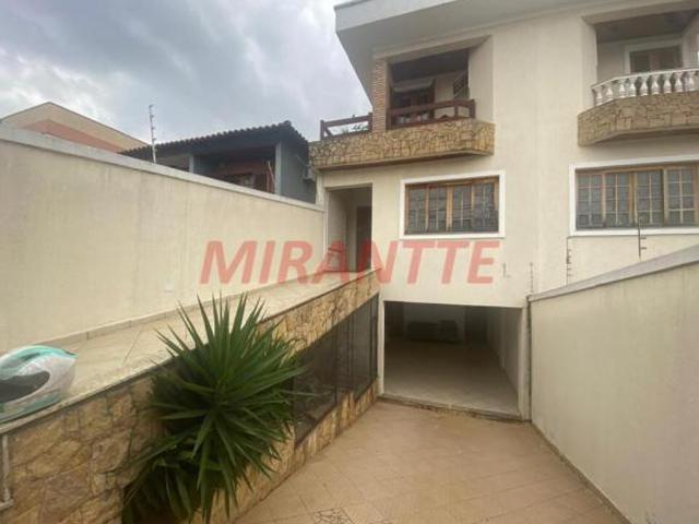 Sobrado de 276m² com 5 quartos