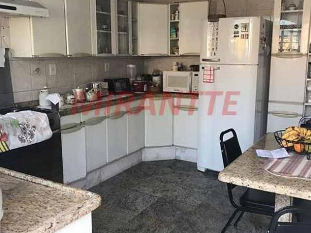 Sobrado de 278m² com 3 quartos