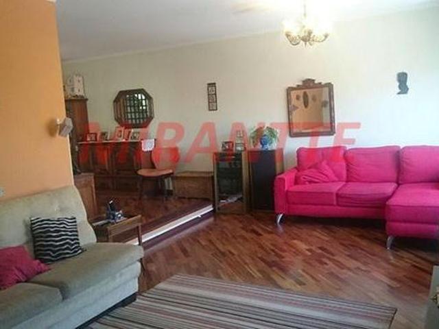 Sobrado de 280m² com 3 quartos