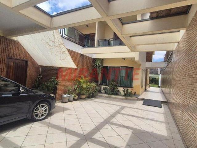 Sobrado de 285m² com 4 quartos