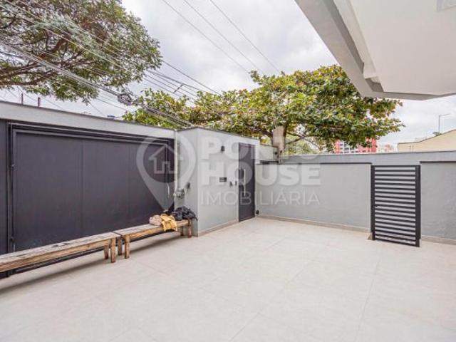 Sobrado de 285m² à venda na Chácara Inglesa, 5 dormitórios 1 suíte e 6 vagas
