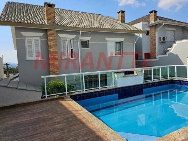 Sobrado de 286m² com 4 quartos